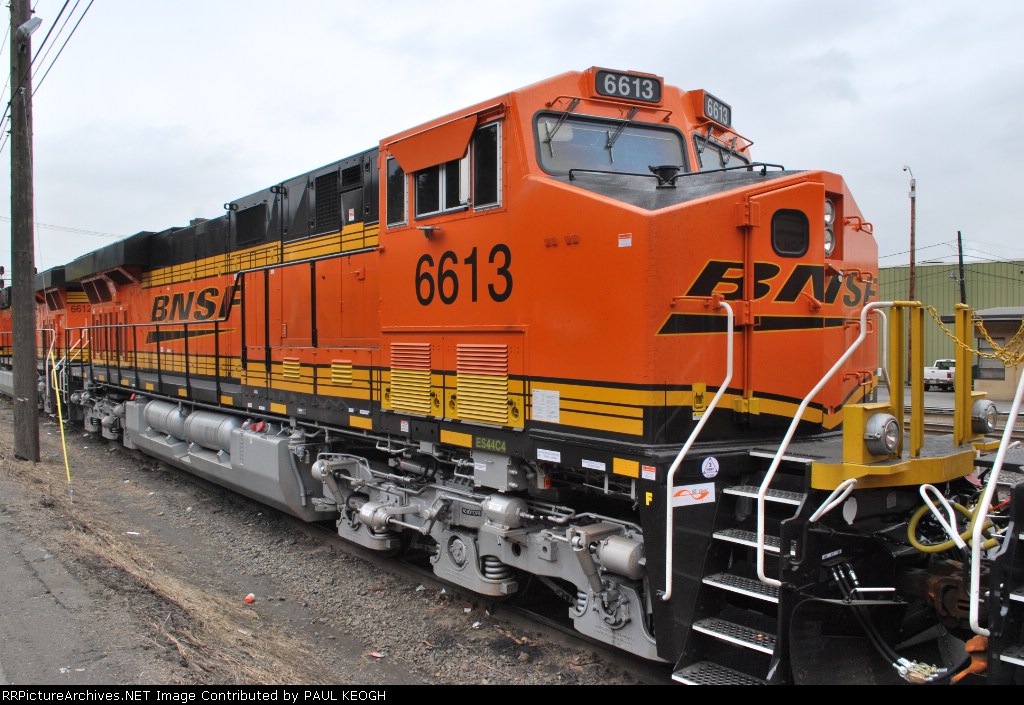 BNSF 6613 new ES44C4 in the consist with BNSF 6612 AND 6611.